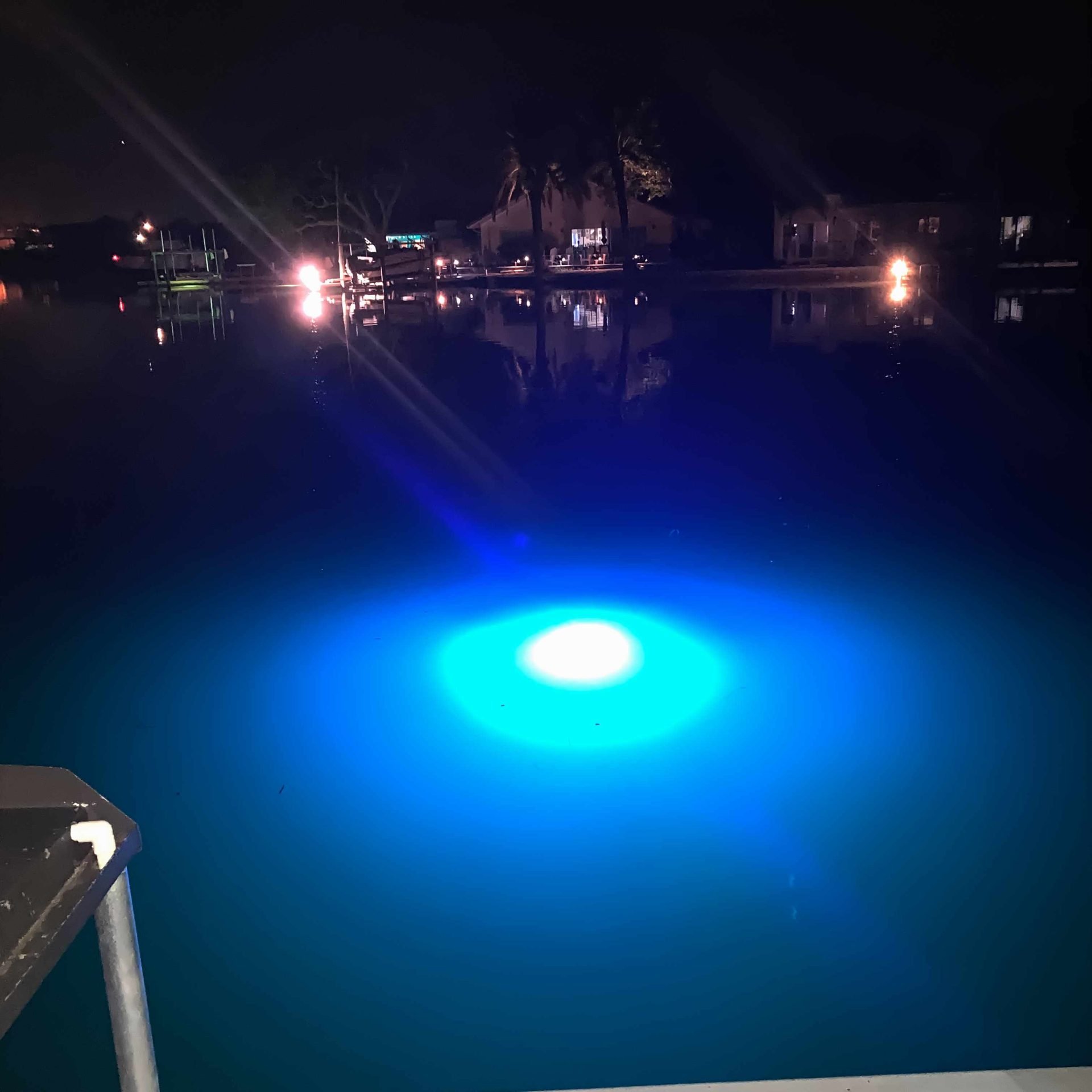 LED Underwater Lights For Boats, Docks And Fishing